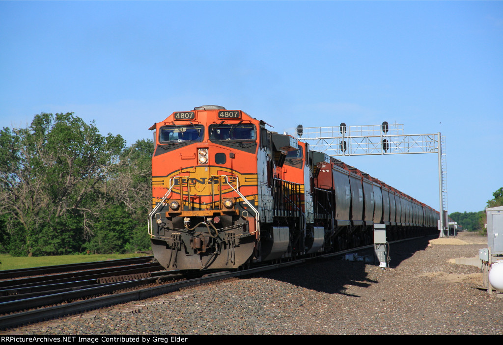 BNSF 4807